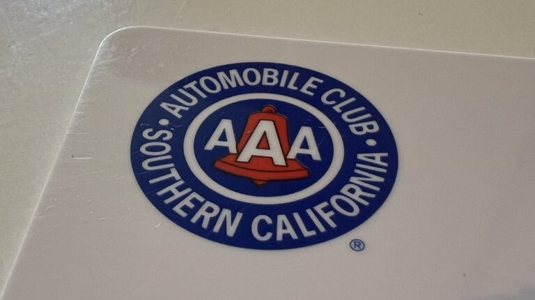 アメリカで国際免許証を取得する方法（日本などアメリカ国外で運転できるようになります） | Eco Drive Auto Sales & Repair